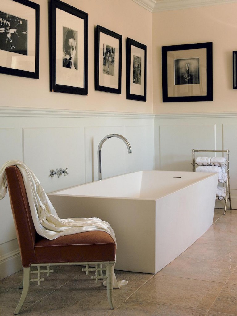 Luxury Bathrooms: 10 Stunning and Luxurious Bathtub Ideas