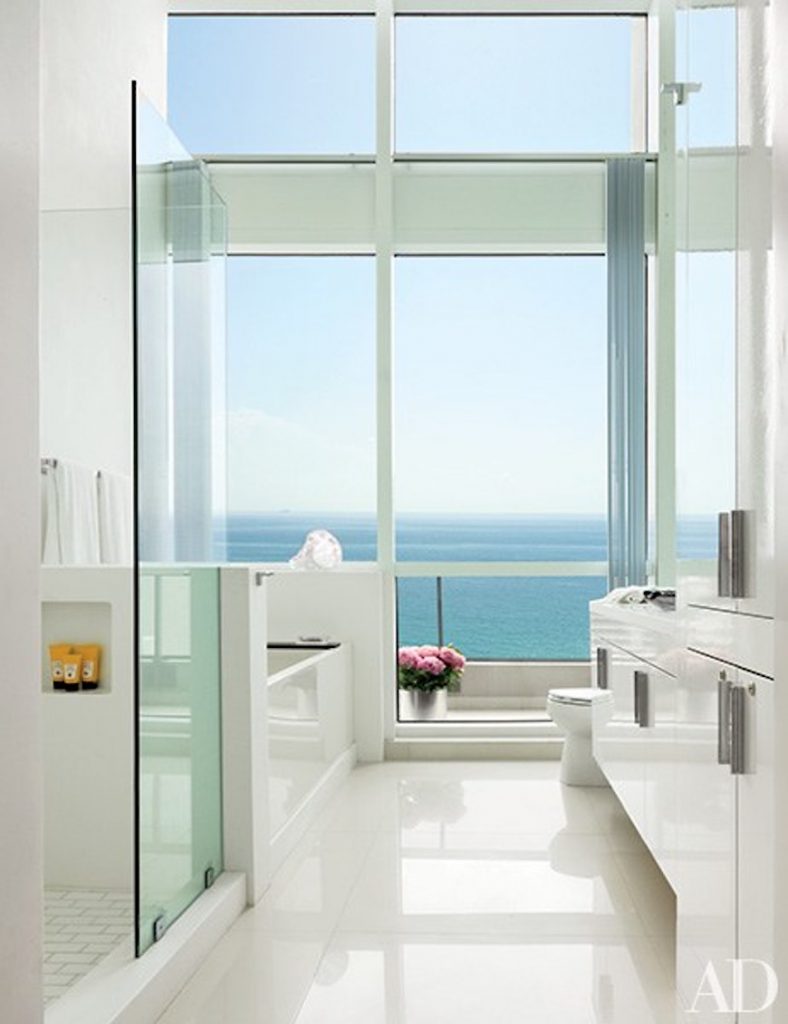10 Astonishing Ideas to 'Spa Up' Your Luxury White Bathroom