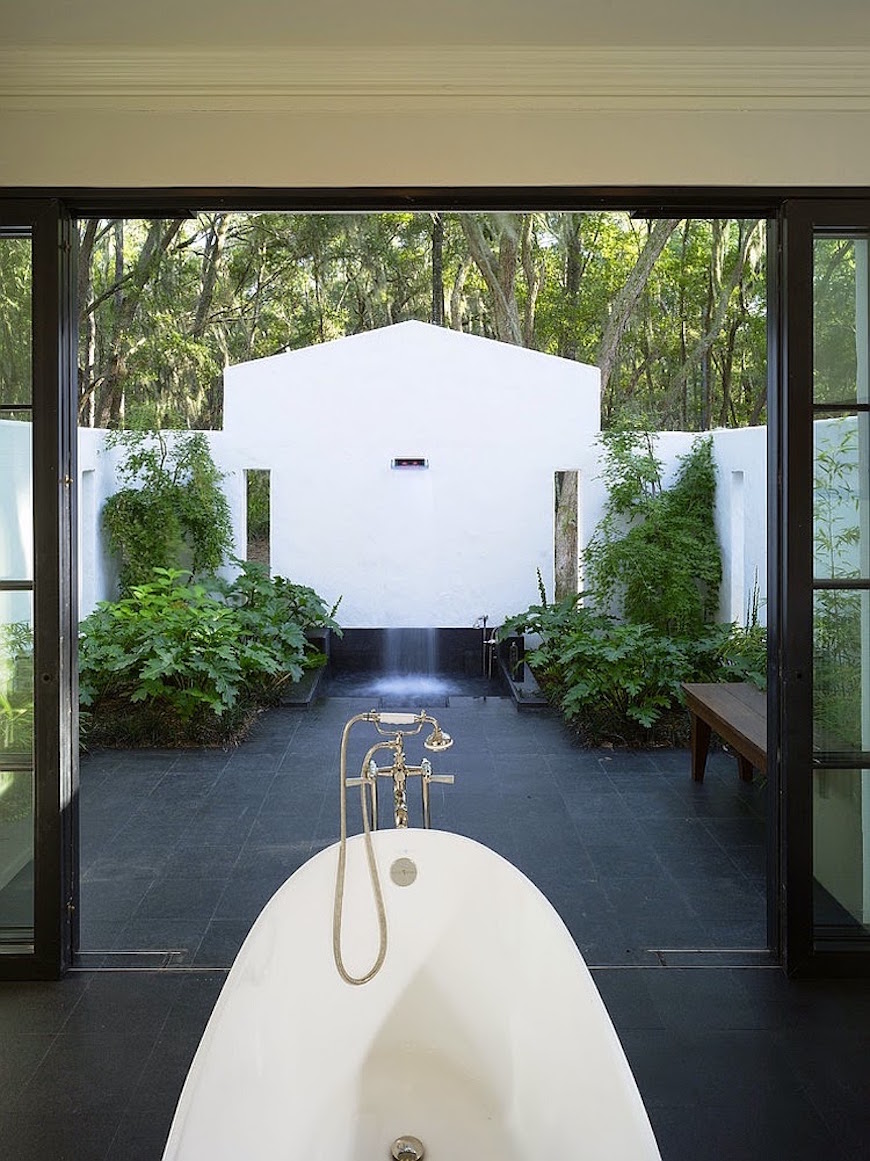 10 Breathtaking Outdoor Bathroom Designs That You Gonna Love