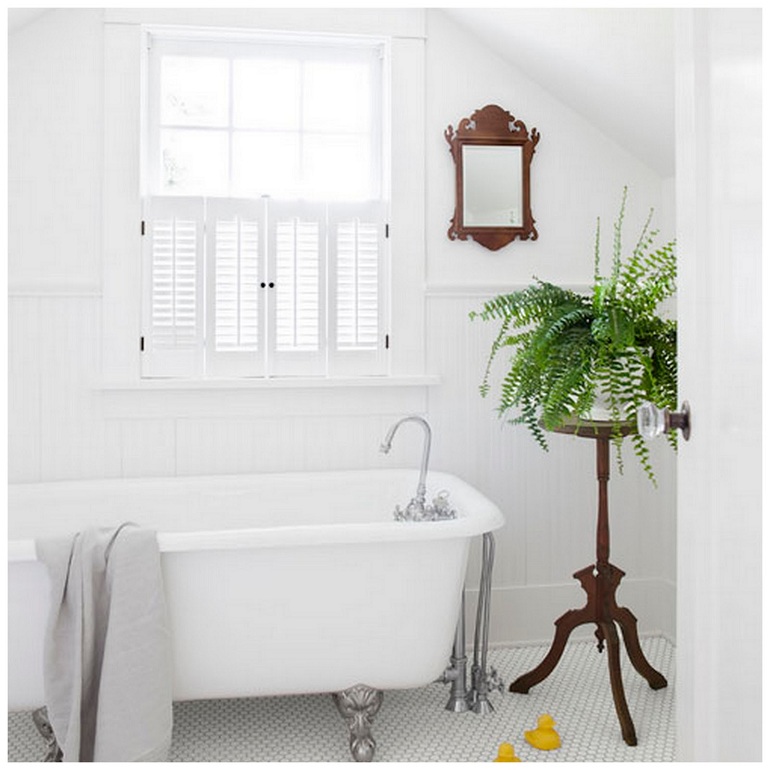 Be Inspired by the Best Spring Decorating Ideas for Luxury Bathrooms