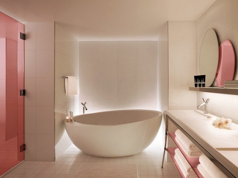 10 Incredible Bathrooms Designed by Philippe Starck
