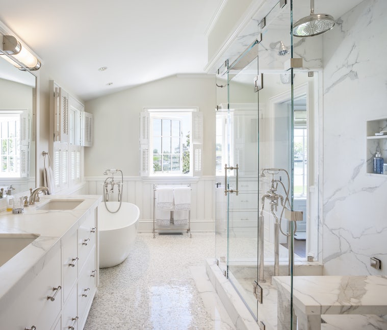 Discover The Finest Selection Of 30 All-White Bathrooms - Part 1
