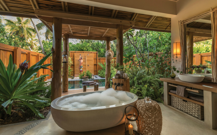 5 Refreshing Outdoor Design Ideas to Create the Ultimate Bathroom Set